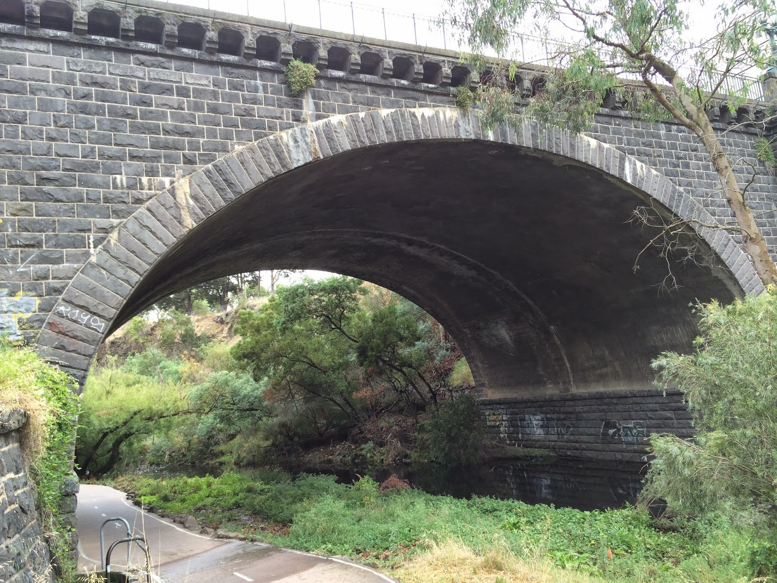 humanities researcher: My Year with Bluestone: Bridge over the Merri at ...